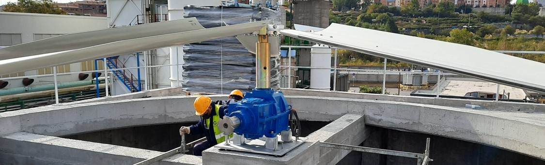 Retrofitting cooling towers in Oxygen production